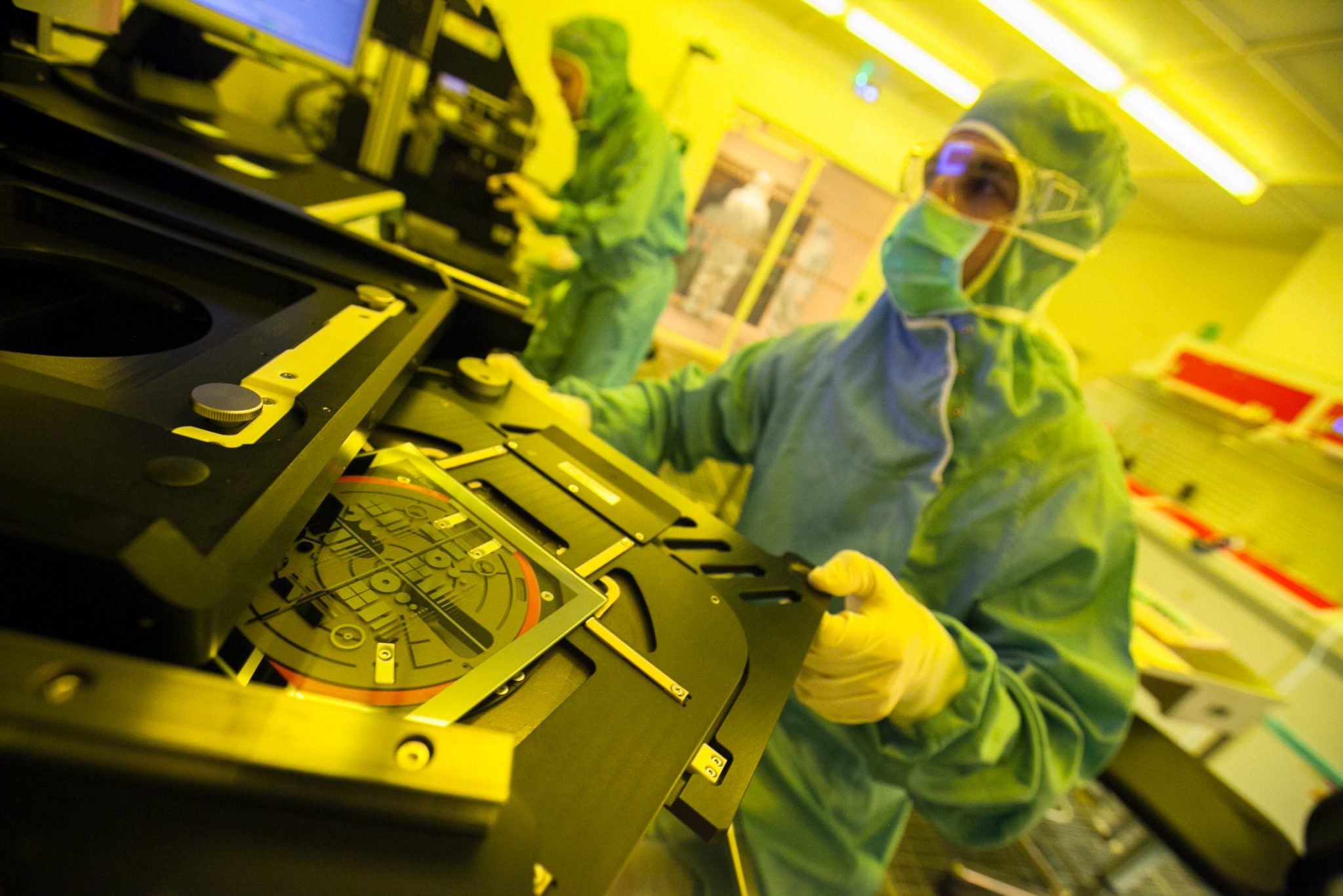 Microtechnologies salle blanche - FEMTO Engineering